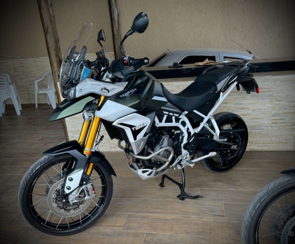 Tiger 900 rally pro verde :: saspebooks.com